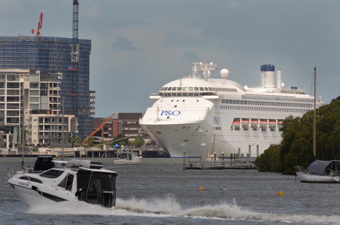 Travel With Giulio: Ship Spotting