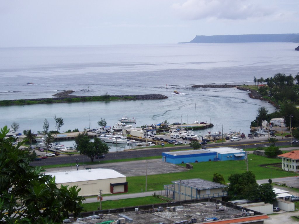 paleric: A SHIPWRECK IN HAGÅTÑA BAY
