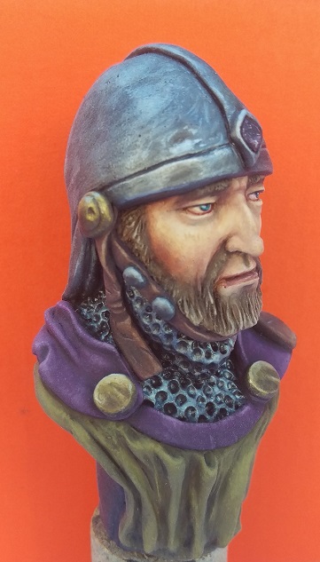 Knight bust in helmet by Fin | planetFigure | Miniatures