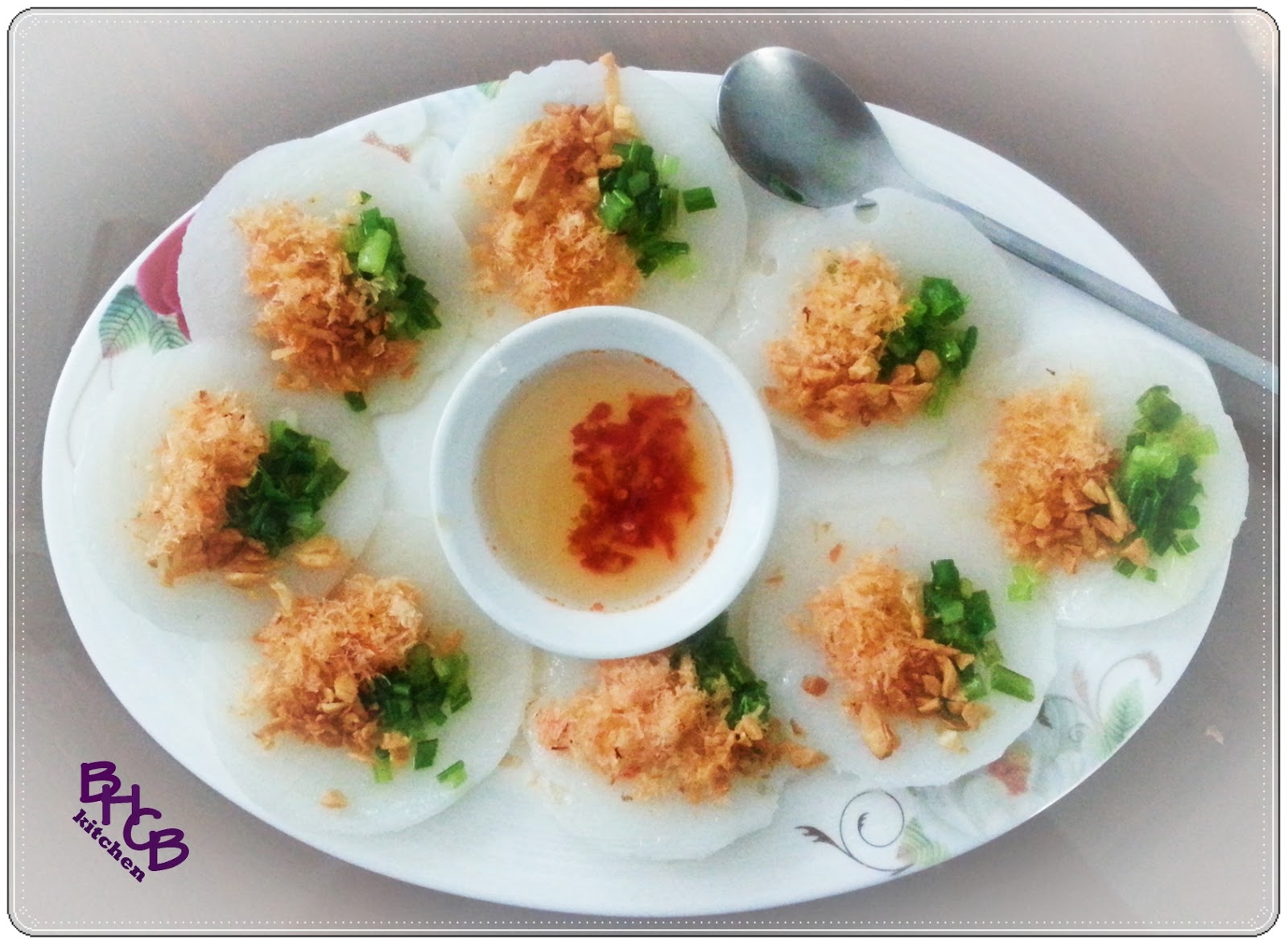 Mama Cute Kitchen: Bánh bèo tôm cháy