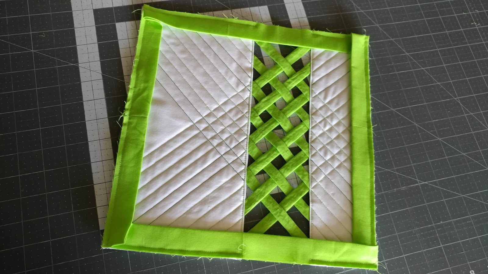 Slice of Pi Quilts: Quilting Outside the Box