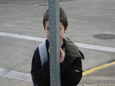 napi angol - angol kifejezések példamondatokkal: keep a low profile