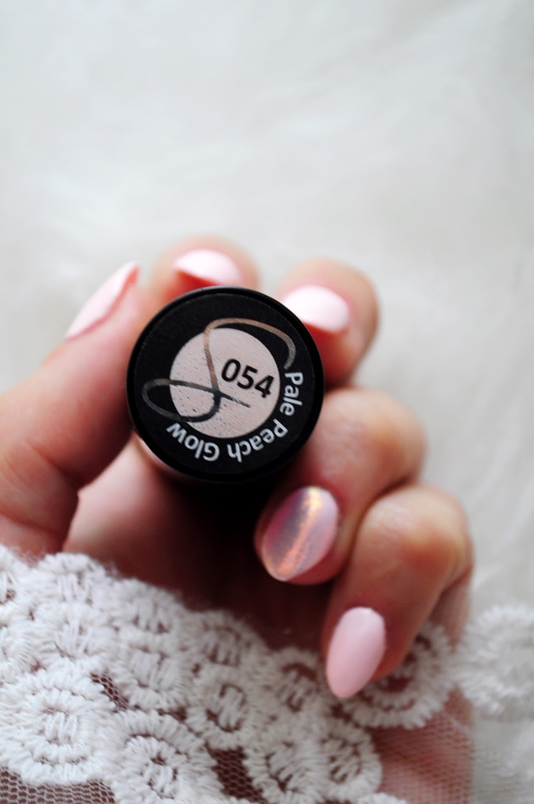 MANICURE HYBRYDOWY SEMILAC | 054 Pale Peach Glow | D a s h i a a