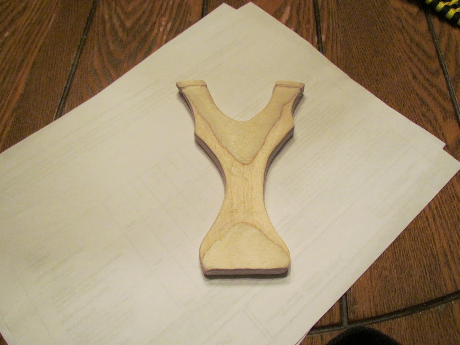 Woodlake Bushcraft: Slingshot design part 2, finishing