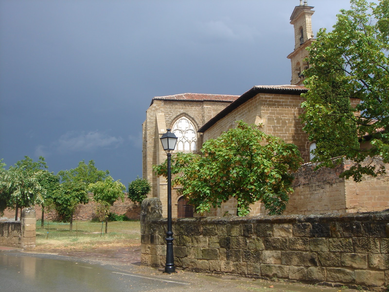 Historia y Genealogía: Canillas y Cañas de Río Tuerto. Monasterio de ...