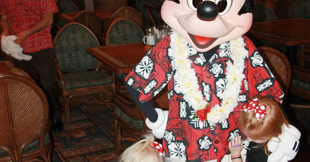 Growing Up Disney: Photo Flashback! Mickey and Friends