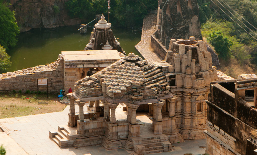 Best Tourist Places: Chittorgarh Fort in Rajasthan