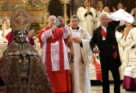 ORA PRO NOBIS: Vatican Approved Eucharistic Miracles