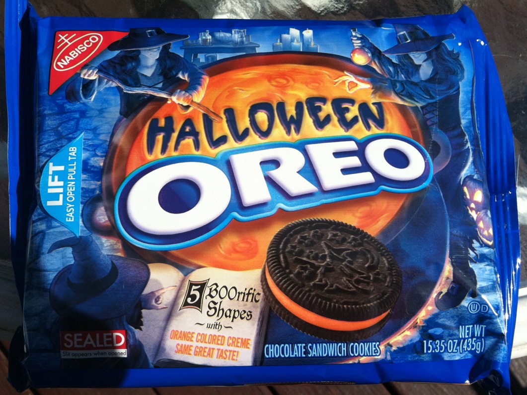 The Holidaze: Halloween Oreo 2012