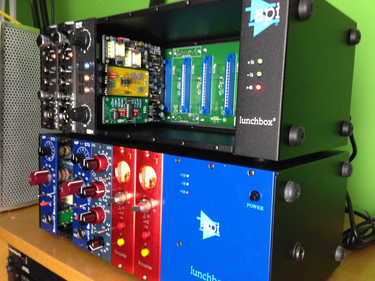 Project Studio Handbook: The 8-slot API 500 lunchbox and the D-sub 25 ...