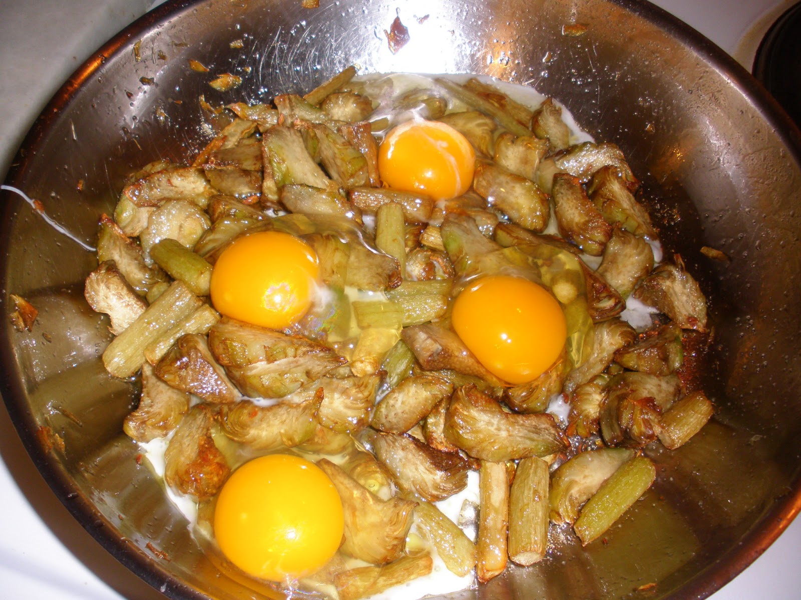 Come to cook: Αγκιναρες με αυγα στο τηγανι