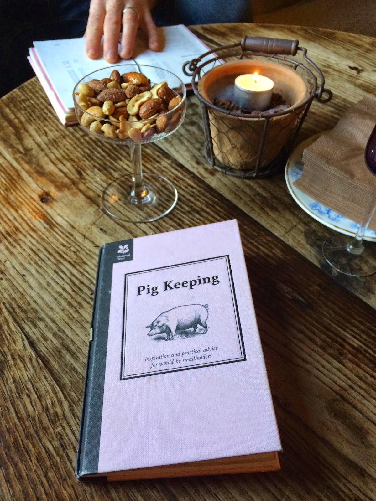 Travel - The Pig near Bath Hotel - Roses and Rolltops