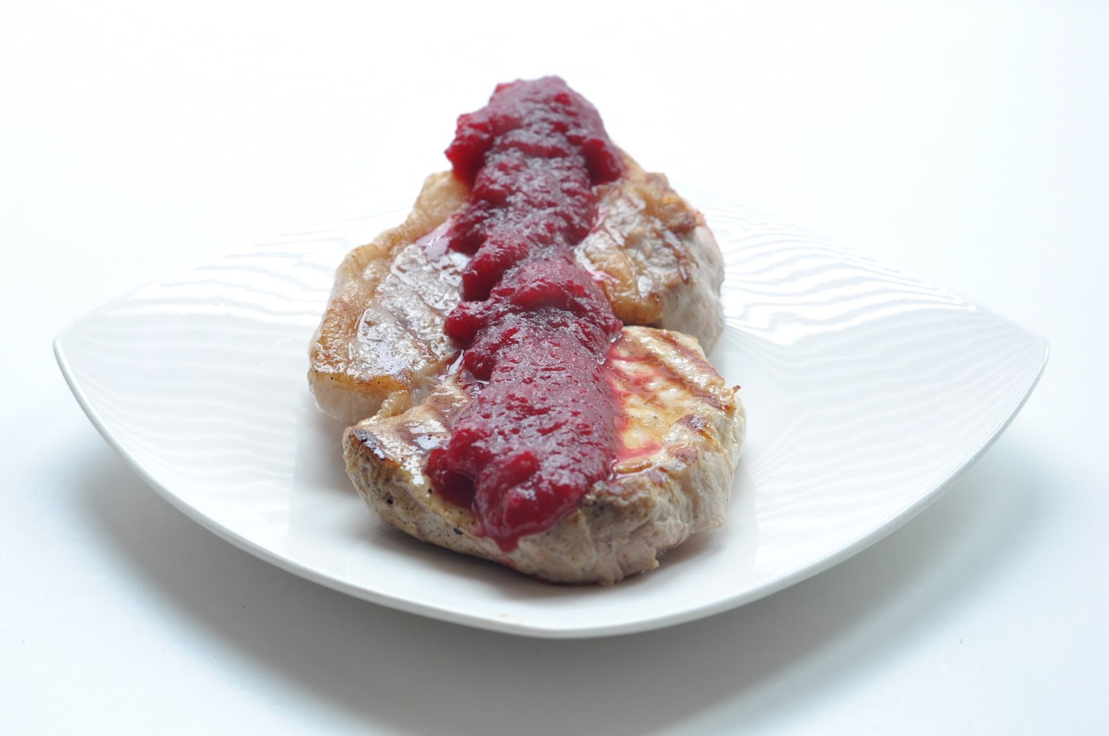 Simple Food: Pork Loin with Apple and Beetroot Pepper Sauce