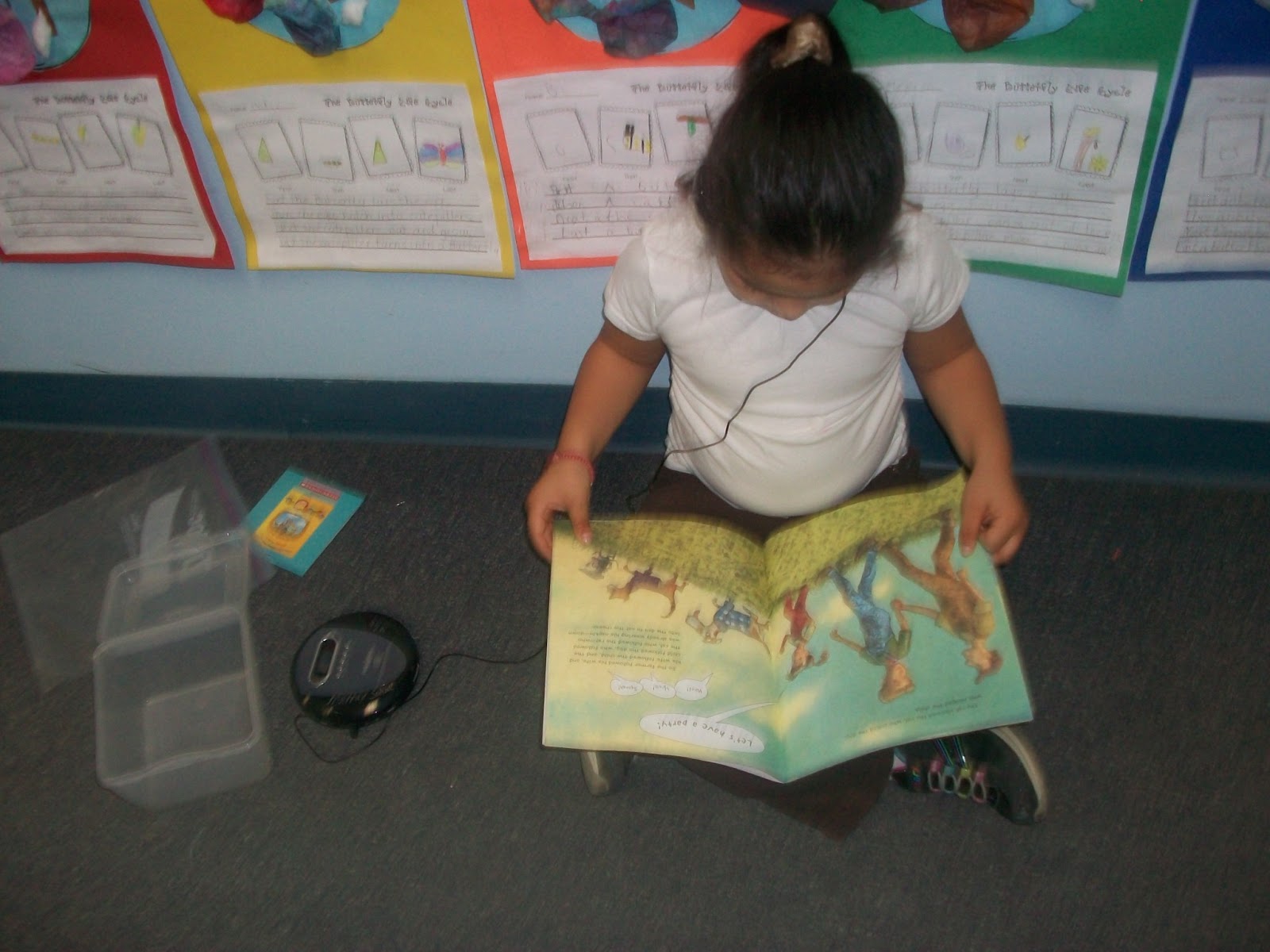 The Very Busy First Graders: Be a Fly on My Wall Linky