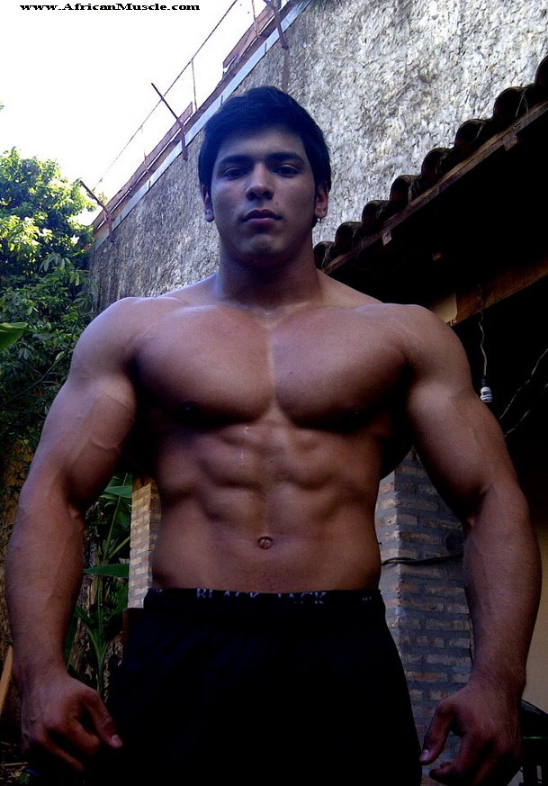 the beauty of male muscle: Romaine