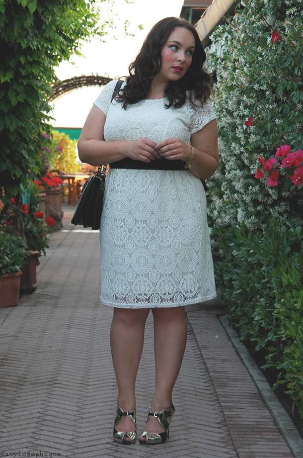 OUTFIT || Un abito di pizzo per l'estate - Iris Tinunin - Content ...