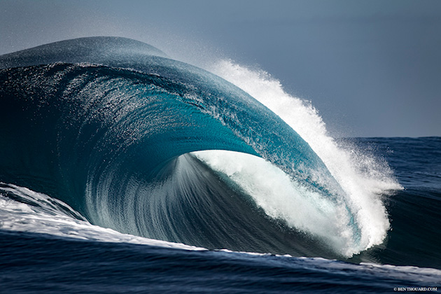 Photographer Spends Hours in Open Waters to Capture Exquisite Moments ...