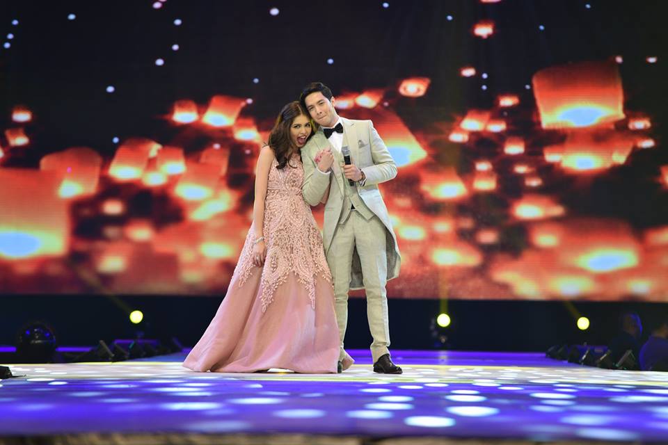IN PHOTOS: Eat Bulaga's Aldub 'Tamang Panahon' at the Philippine Arena