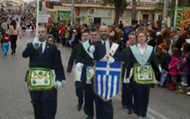 ΝΤΡΟΠΗ > ΠΑΡΕΛΑΣΑΝ ΕΛΛΗΝΕΣ ΜΑΣΟΝΟΙ > Άναυδοι έμειναν οι πολίτες που ...