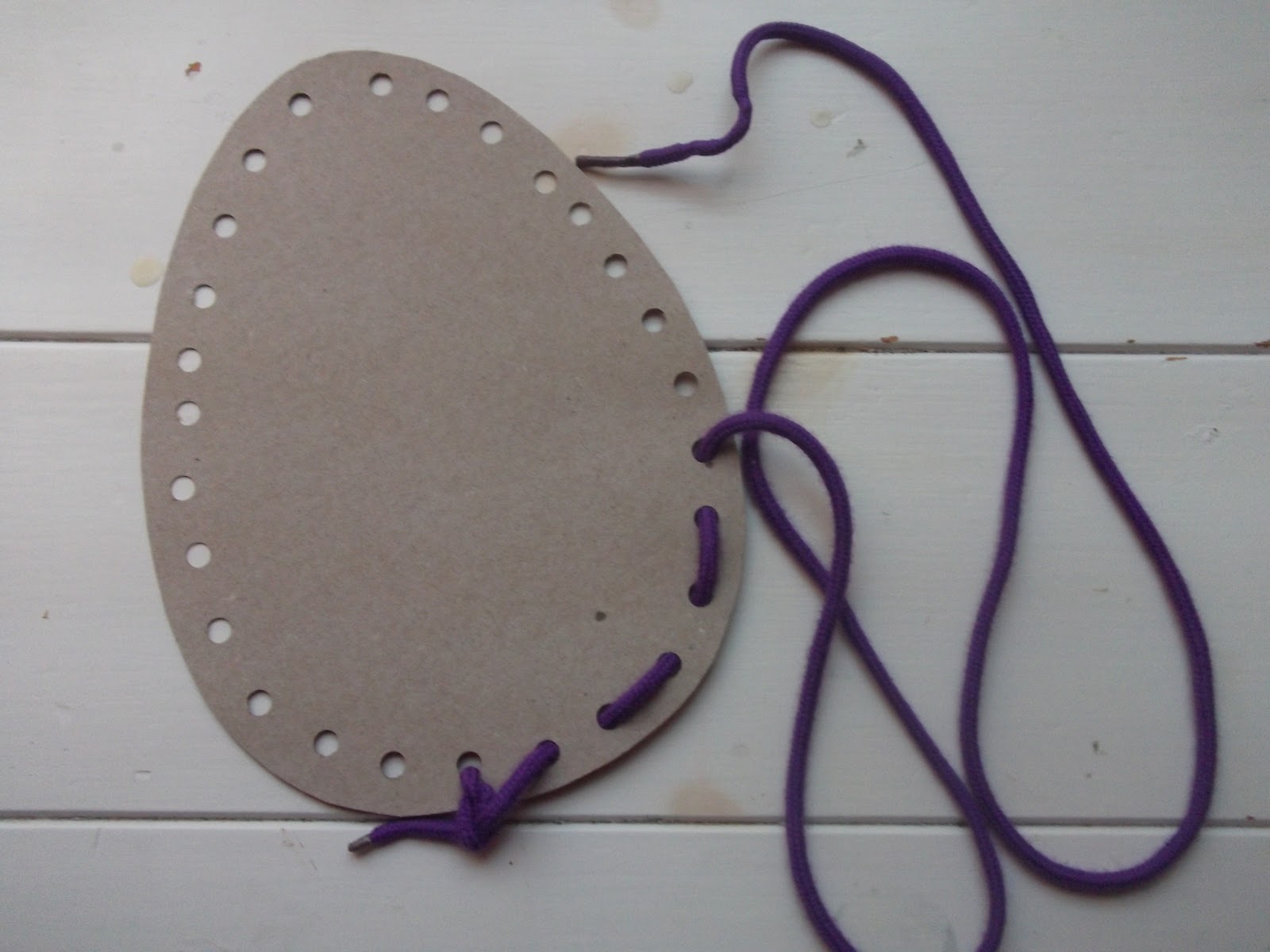 Little Gene Green Bean: Egg-xcellent Easter Crafts