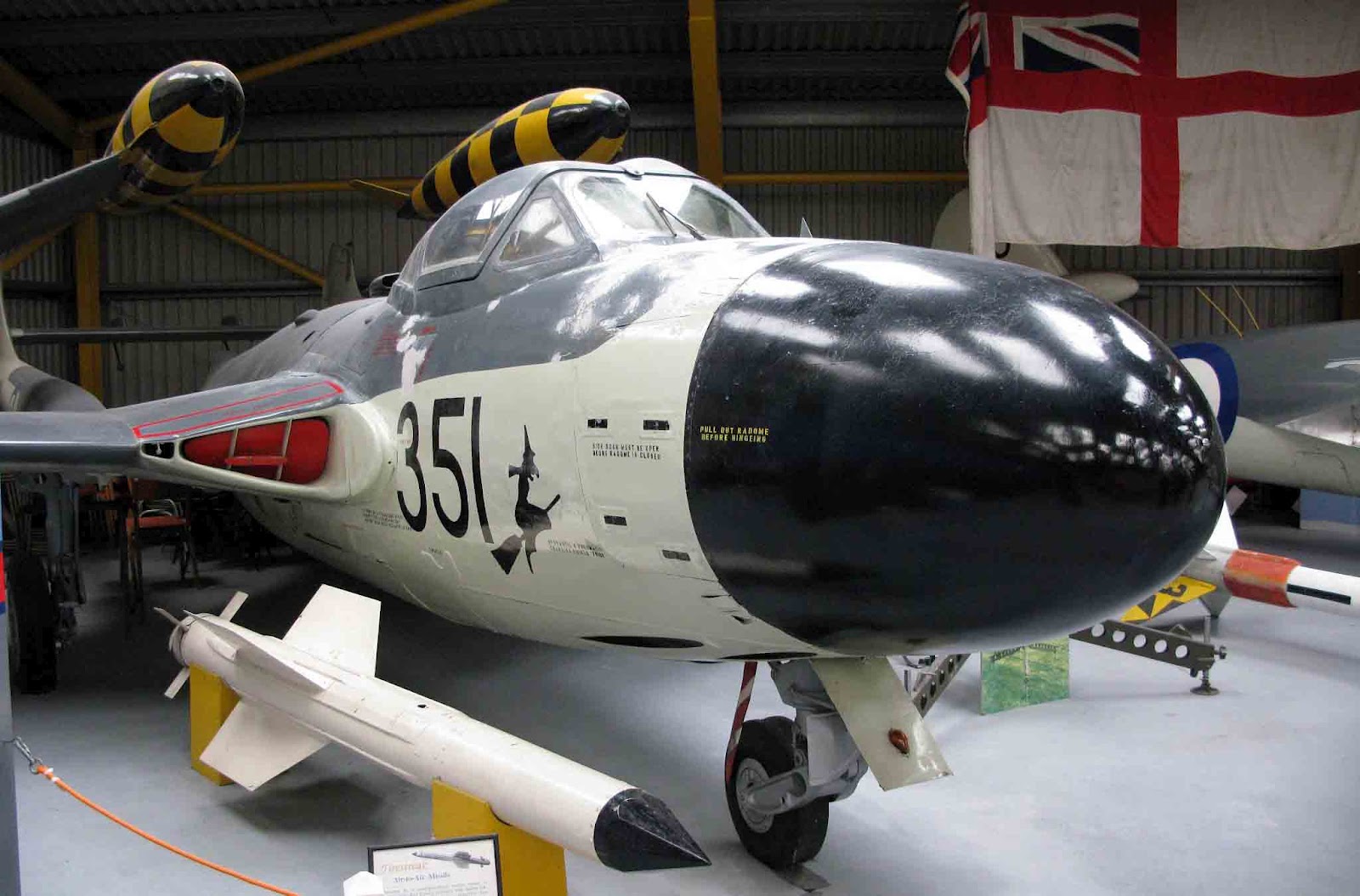 nhungdoicanh: de Havilland Sea Venom