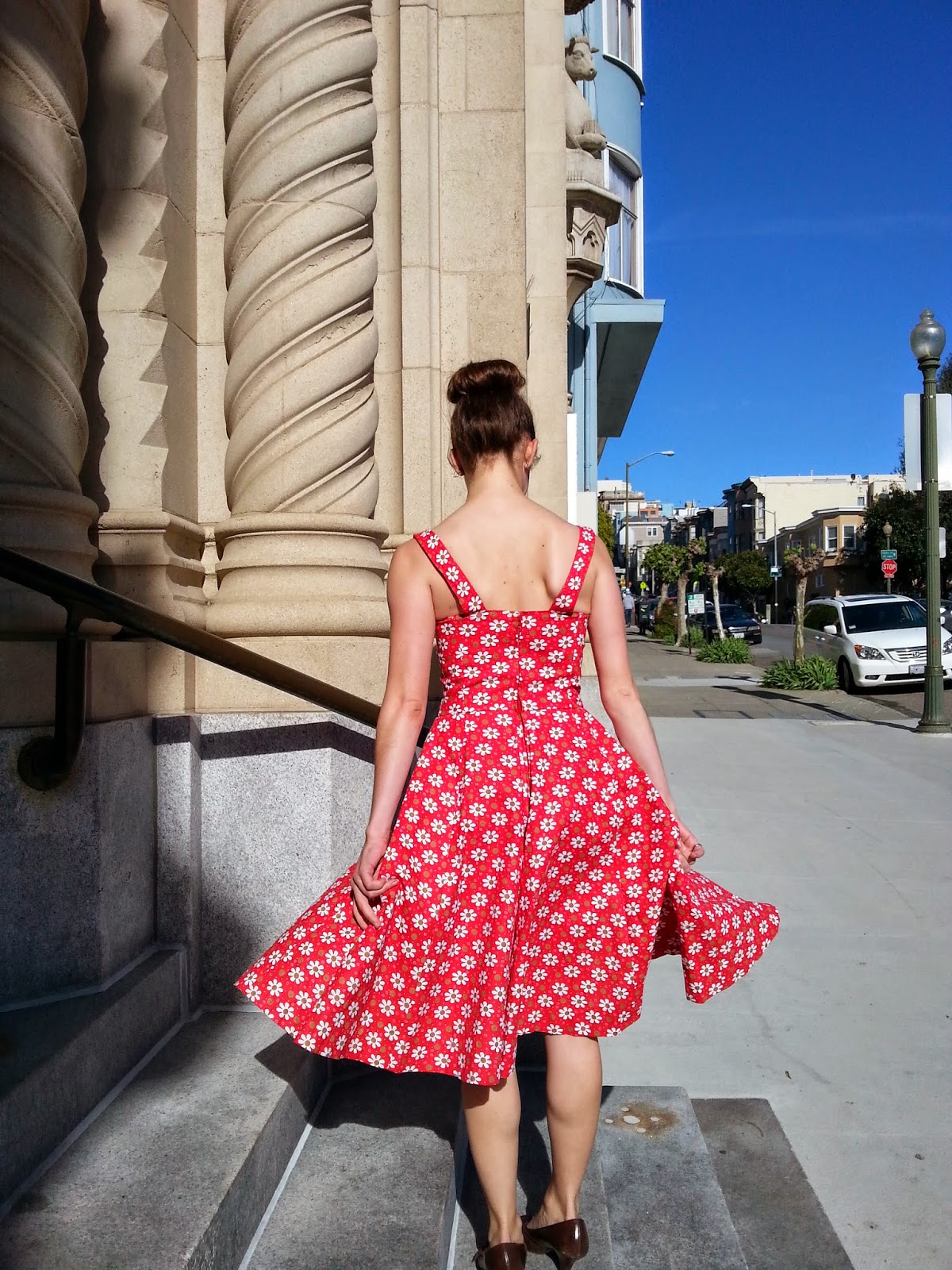 Retro Sewing Romance Writer: Butterick 5882 -- The Gertie Dress