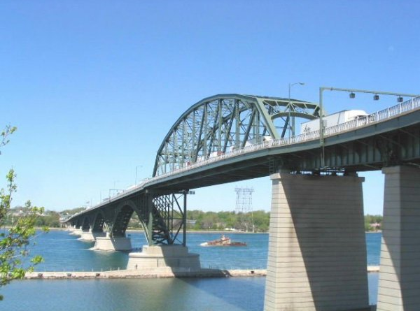 Retiring Guy: Peace Bridge Crossing the Niagara River, the Buffalo Side ...