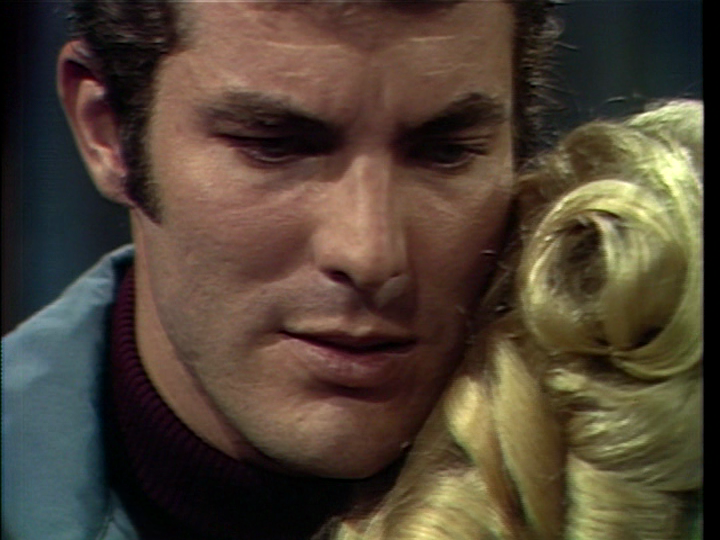 Shadows on the Wall: An Online Dark Shadows Fanzine: Angelique the Vampire