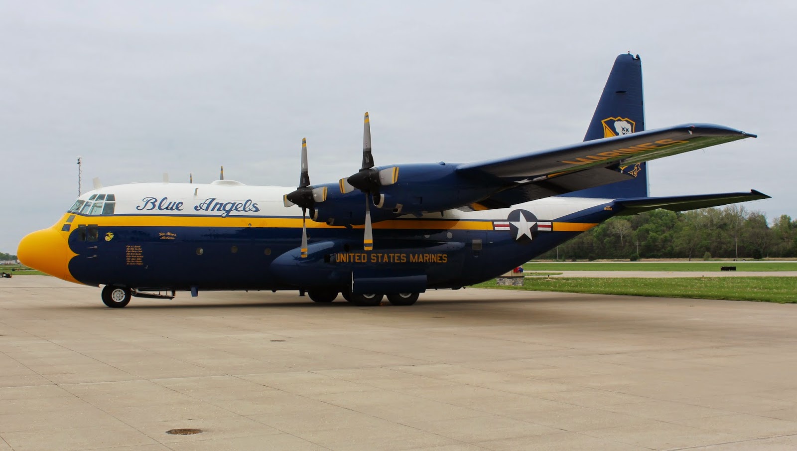 The Aero Experience: Spirit of St. Louis Airshow: Blue Angels "Fat ...