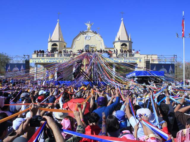 Virgen del Carmen de la Tirana: Fiesta de Nuestra Señora del Carmen de ...