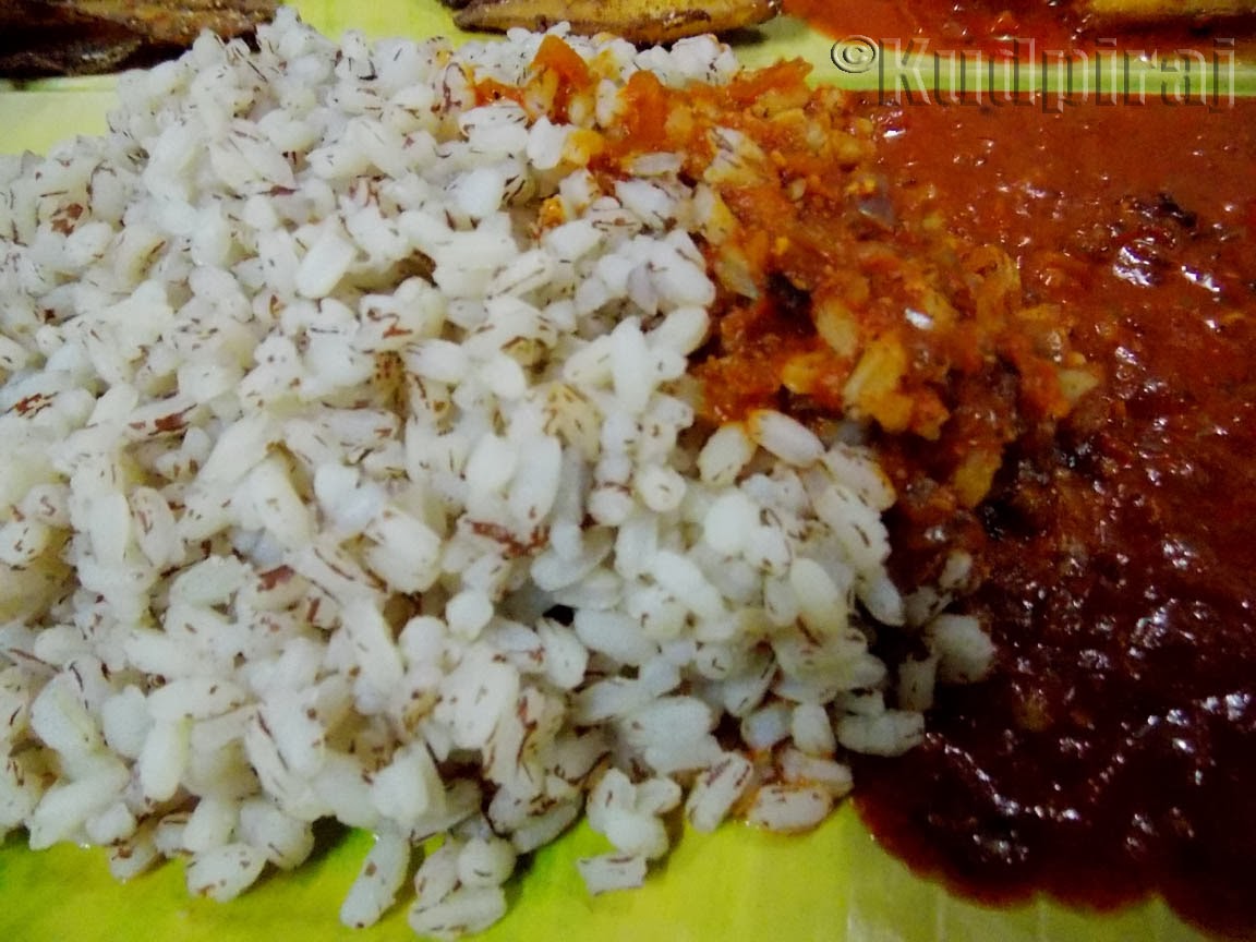 Kudpiraj's Garam Tawa: Diwali Special Fish Curry Rice on Plantain Leaf