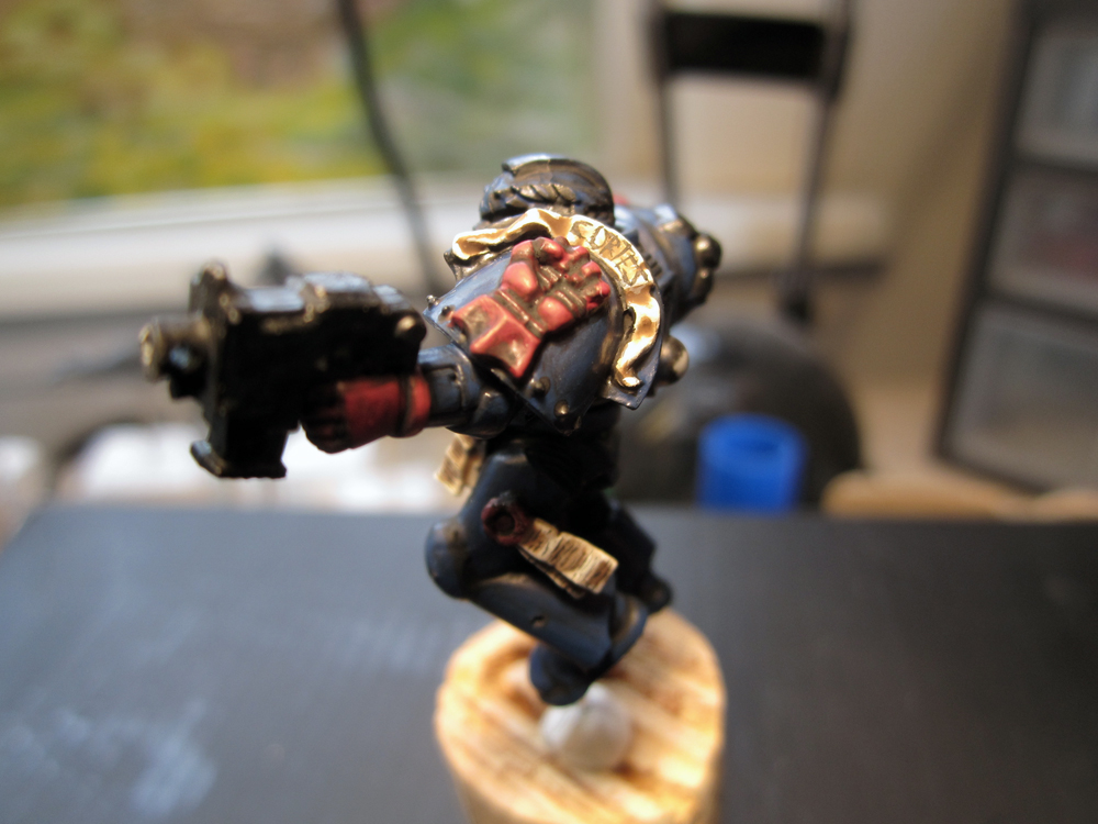 Dorn's Arrow: Crimson Fists - Captain Cortez - Painting