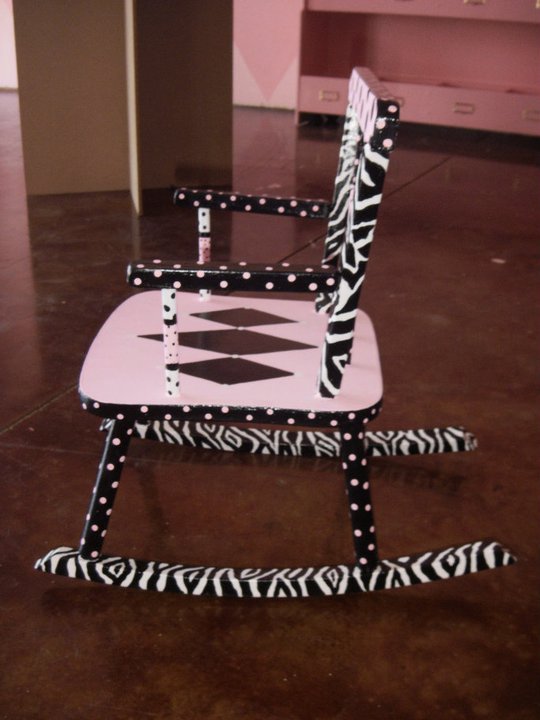 Two Sassy Mamas: Sassy Furniture & Decor