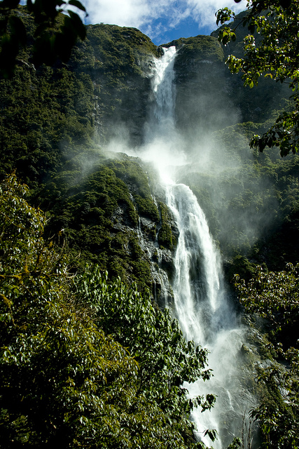 Anaddict: Deadly waterfalls of the world..