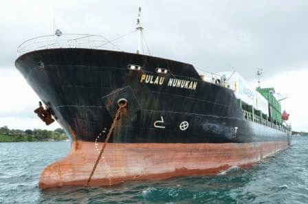 PSDKP Tual dan Lanal Tual Mengamankan Kapal Kargo KM. Pulau Nunukan