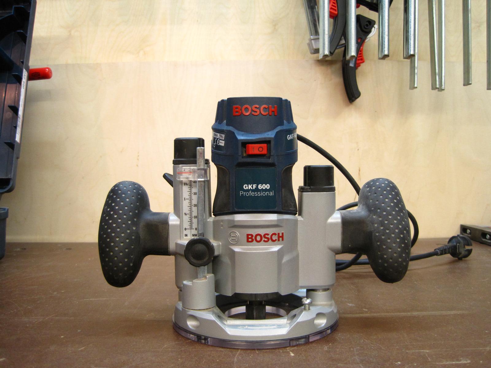 Basti´s Holzpage: Bosch GKF 600 Kantenfräse