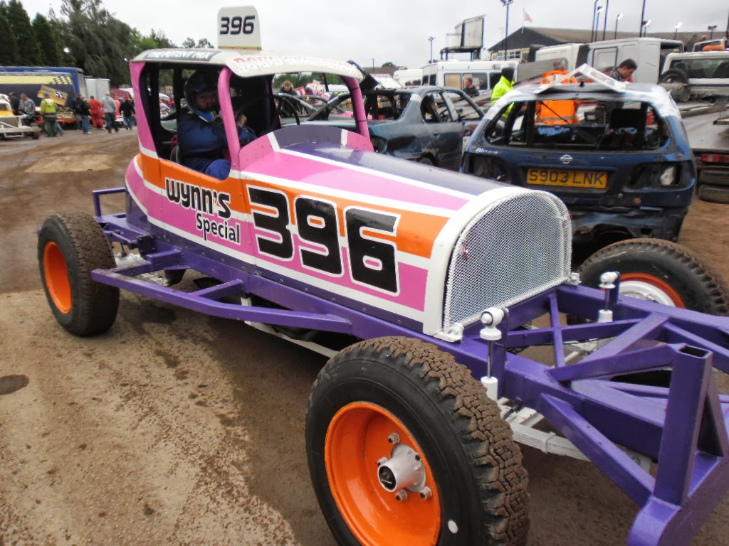 Fred & Ann : 18th August 2013 Brisca F1 & F2 Heritage Stock Car Meeting
