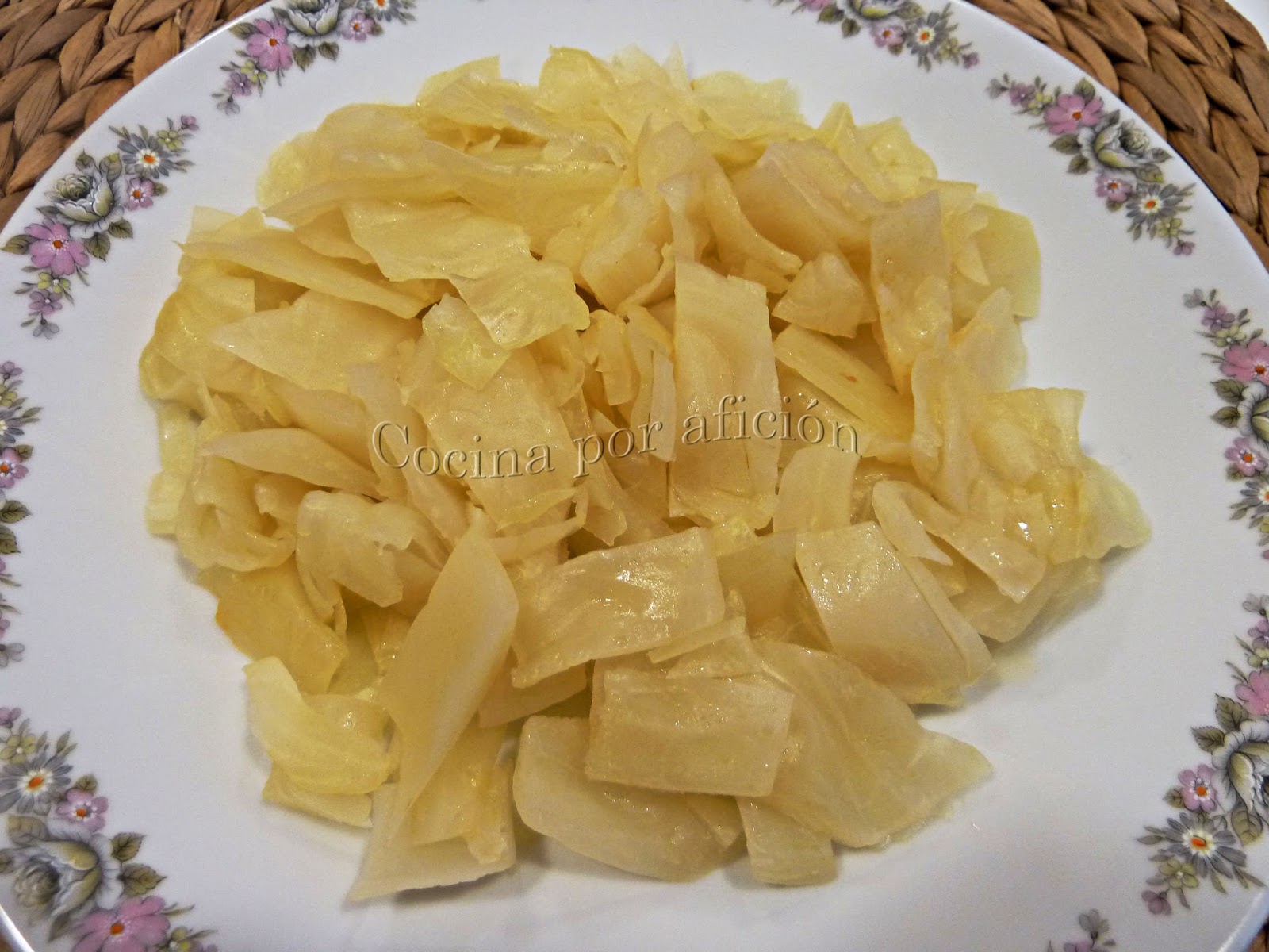 Cocina por afición: Repollo salteado al ajo pimentón