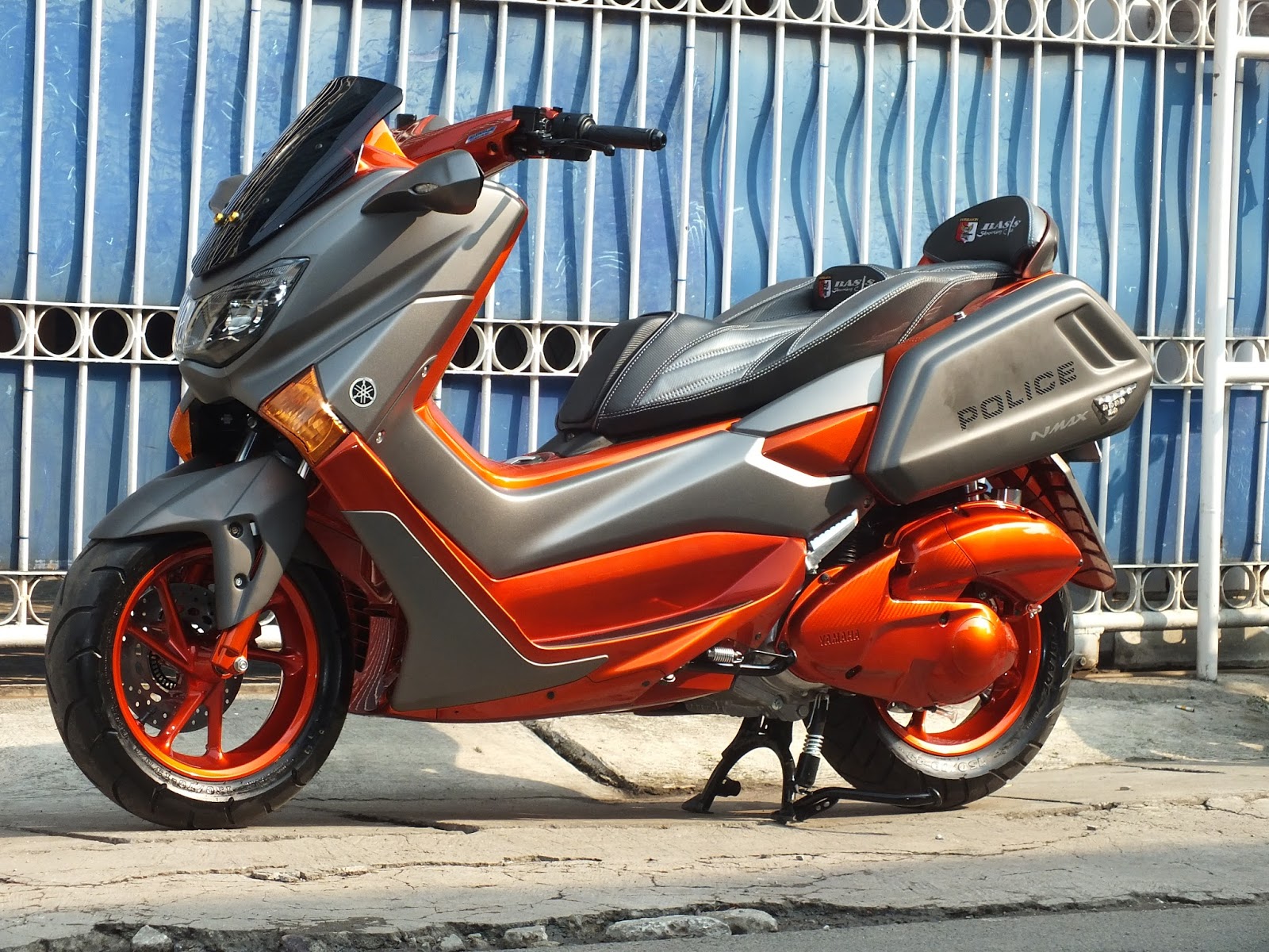 Ngecat MOTOR: YAMAHA NMAX CUSTOM PAINT TWO COLOR GUN METAL & ORANGE CANDY