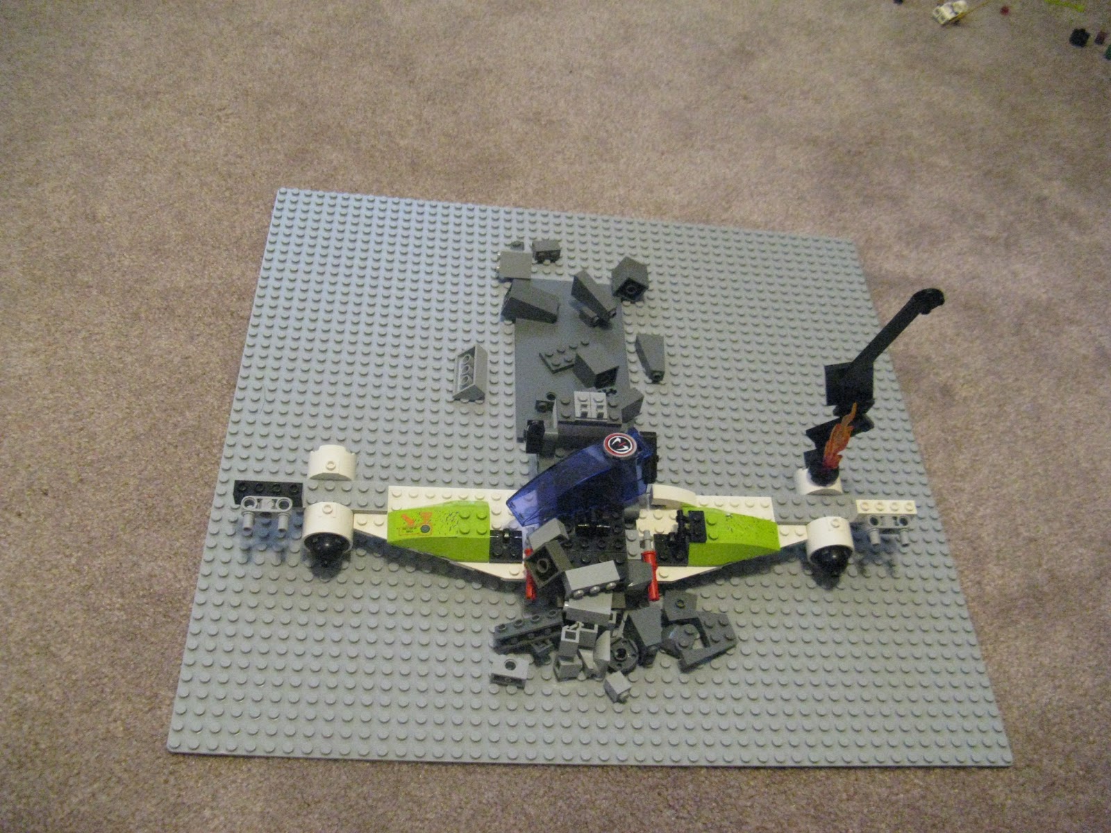 Ethan's LEGO Blog: Lego crash
