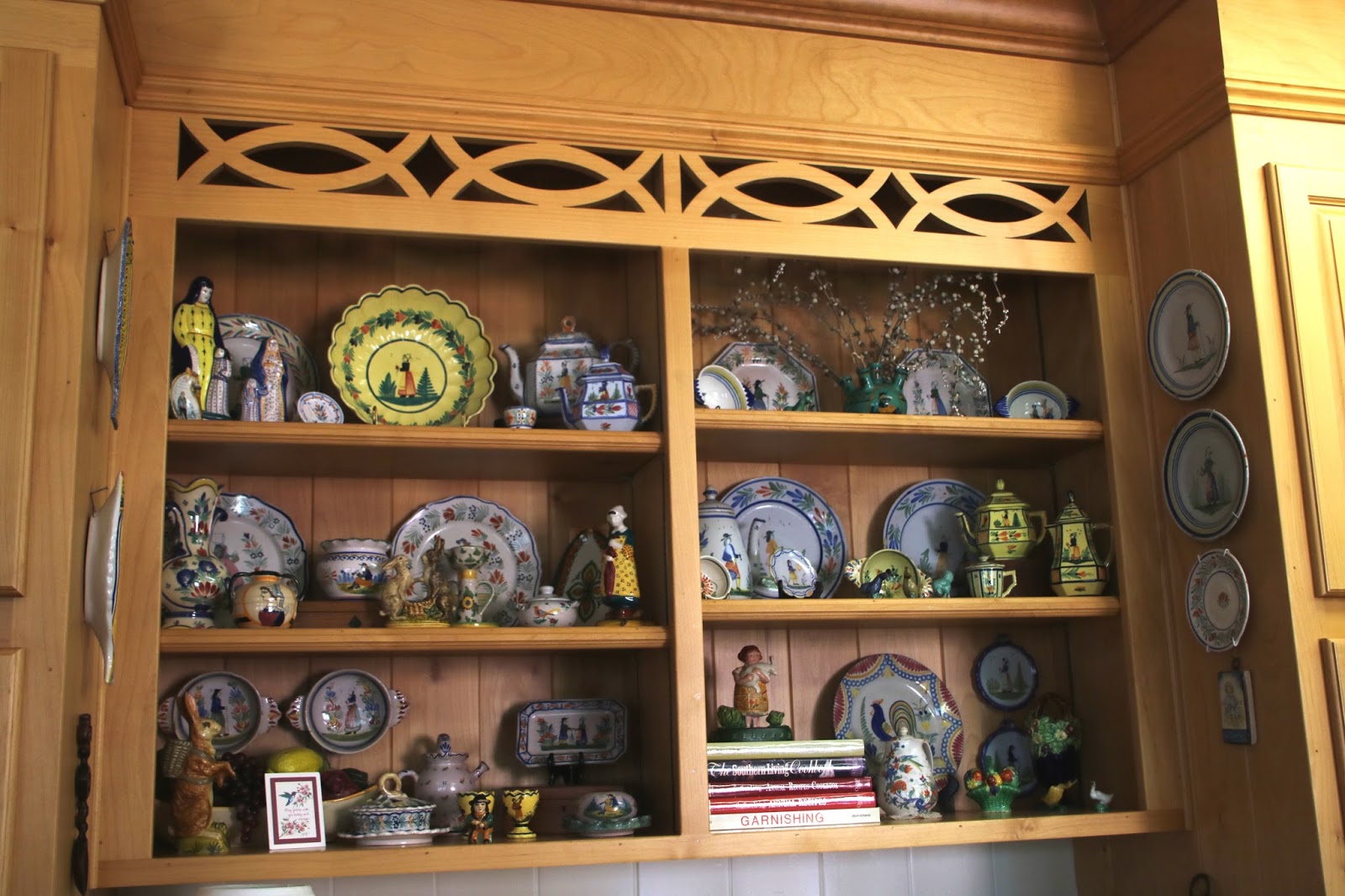 Quimper Pottery - Living With Thanksgiving