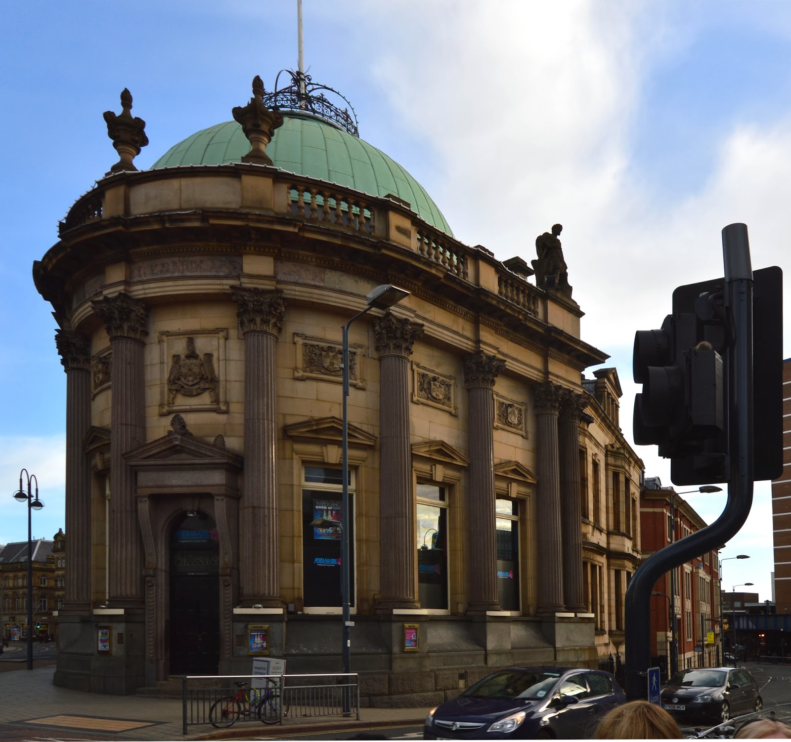 W-wa Jeziorki: Leeds - so much nicer in the daylight