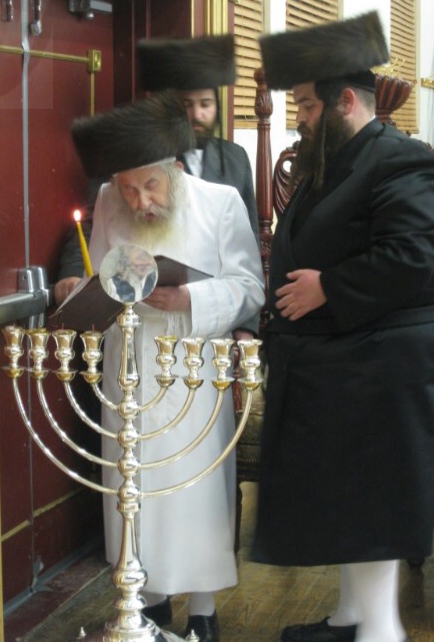 DUS IZ NIES !! Rare View...: Tosher Rebbe the holy tzaadik succumbs to ...