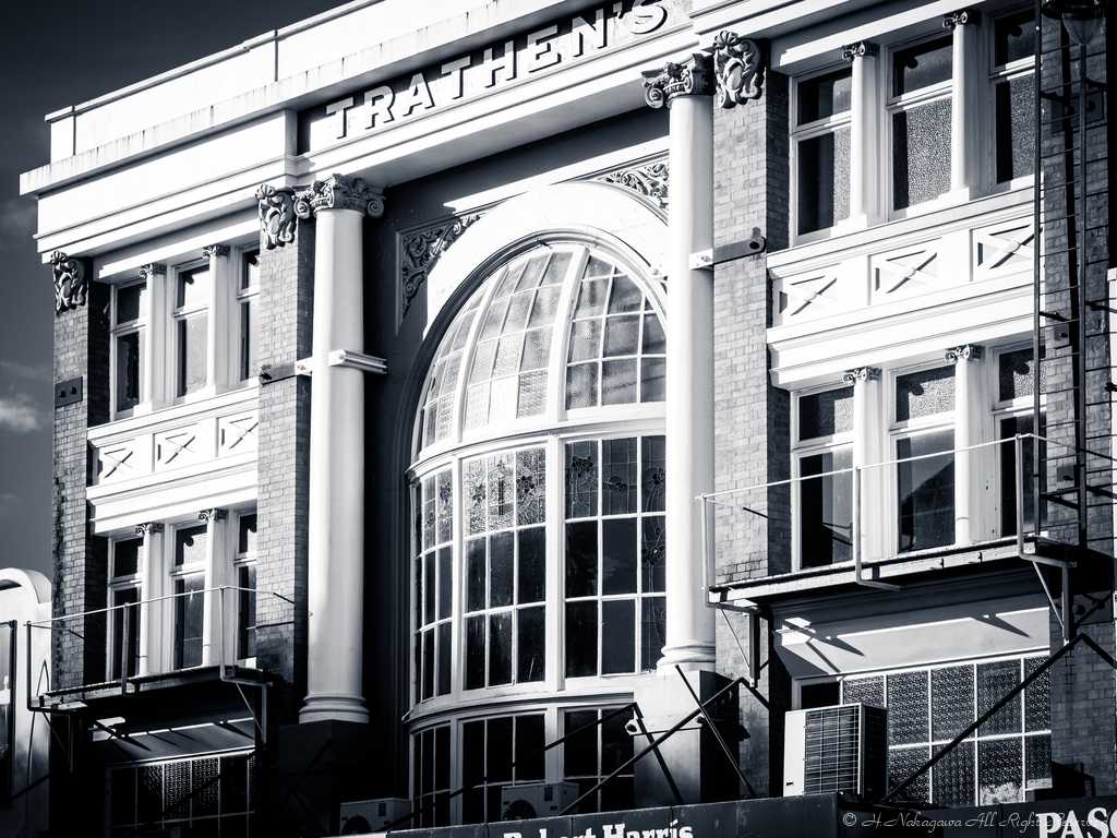 Nelson Daily Photo: TRATHEN'S