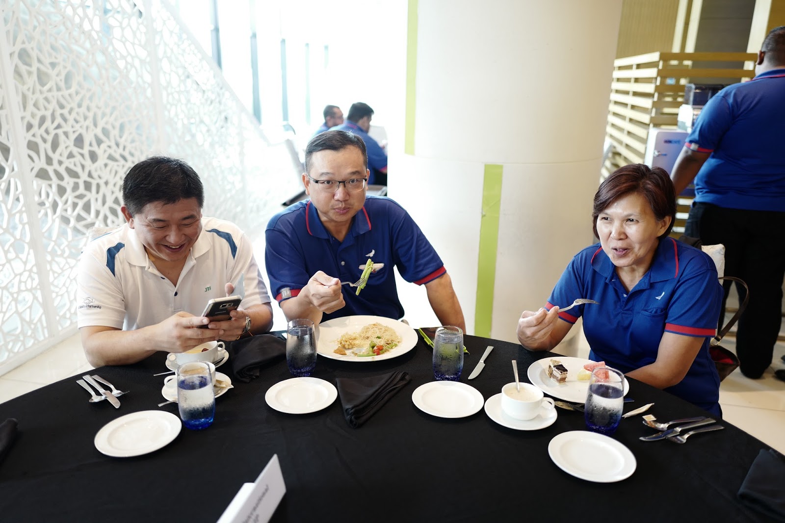 JE TunNel: JTI New Product from the Winston line to be relaunched as XS ...