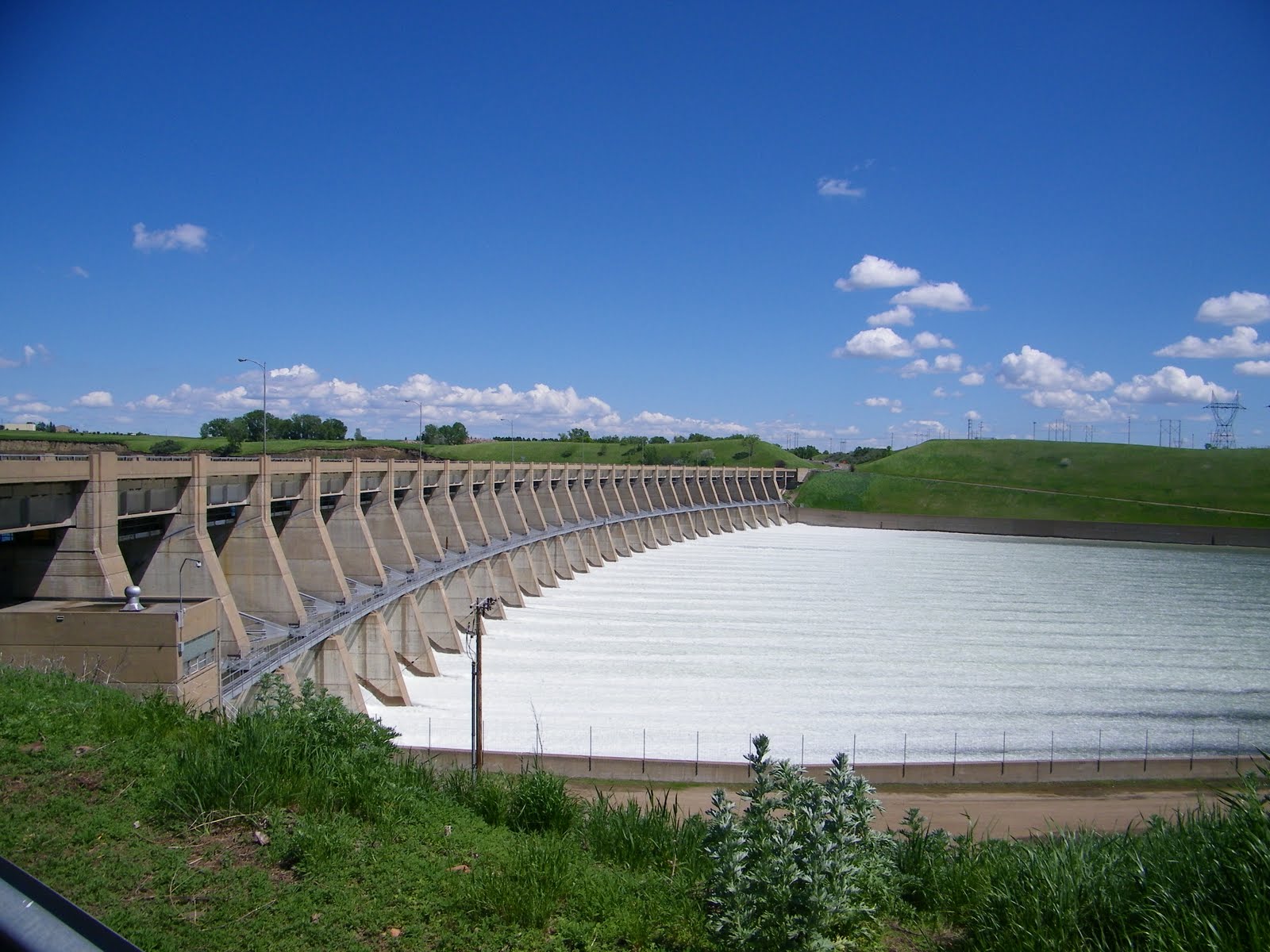Crazy Town ND Fischer Prairie: Garrison Dam Spillway opened first time ...