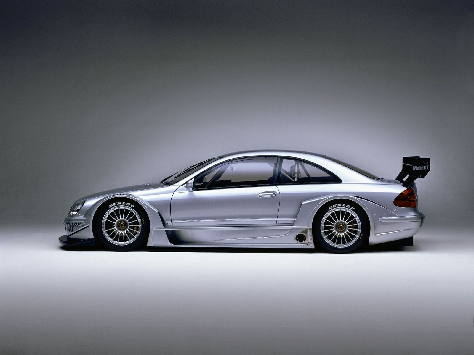 Story Of Car Modification in Worldwide.: Mercedes Benz CLK63 AMG Modified