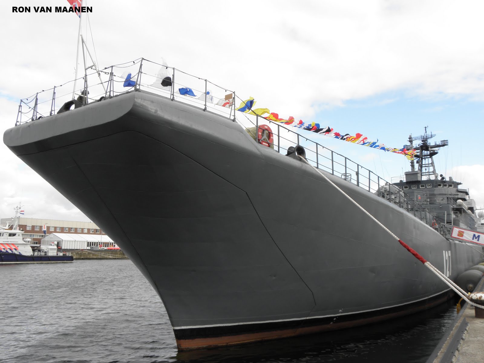 WARSHIPSRESEARCH: Russian large landing ship (ex-BDK-43 1983-2000) RFS ...