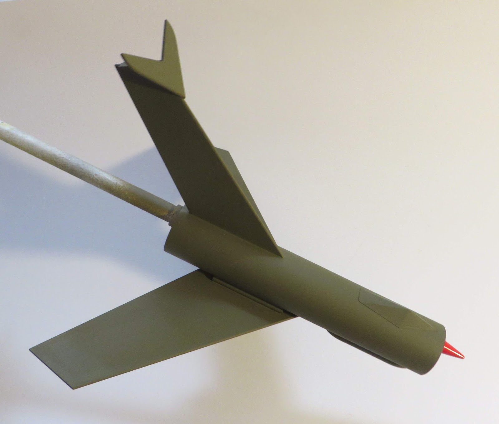 Model Rocket Building: More Rockets Mach 10 Build Part 10, Paint!