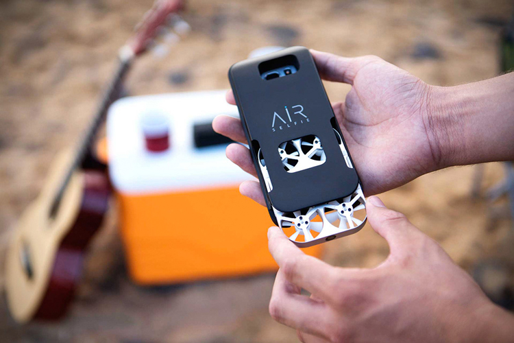 A new solution for selfie with Airselfie Pocket-size flying camera ...
